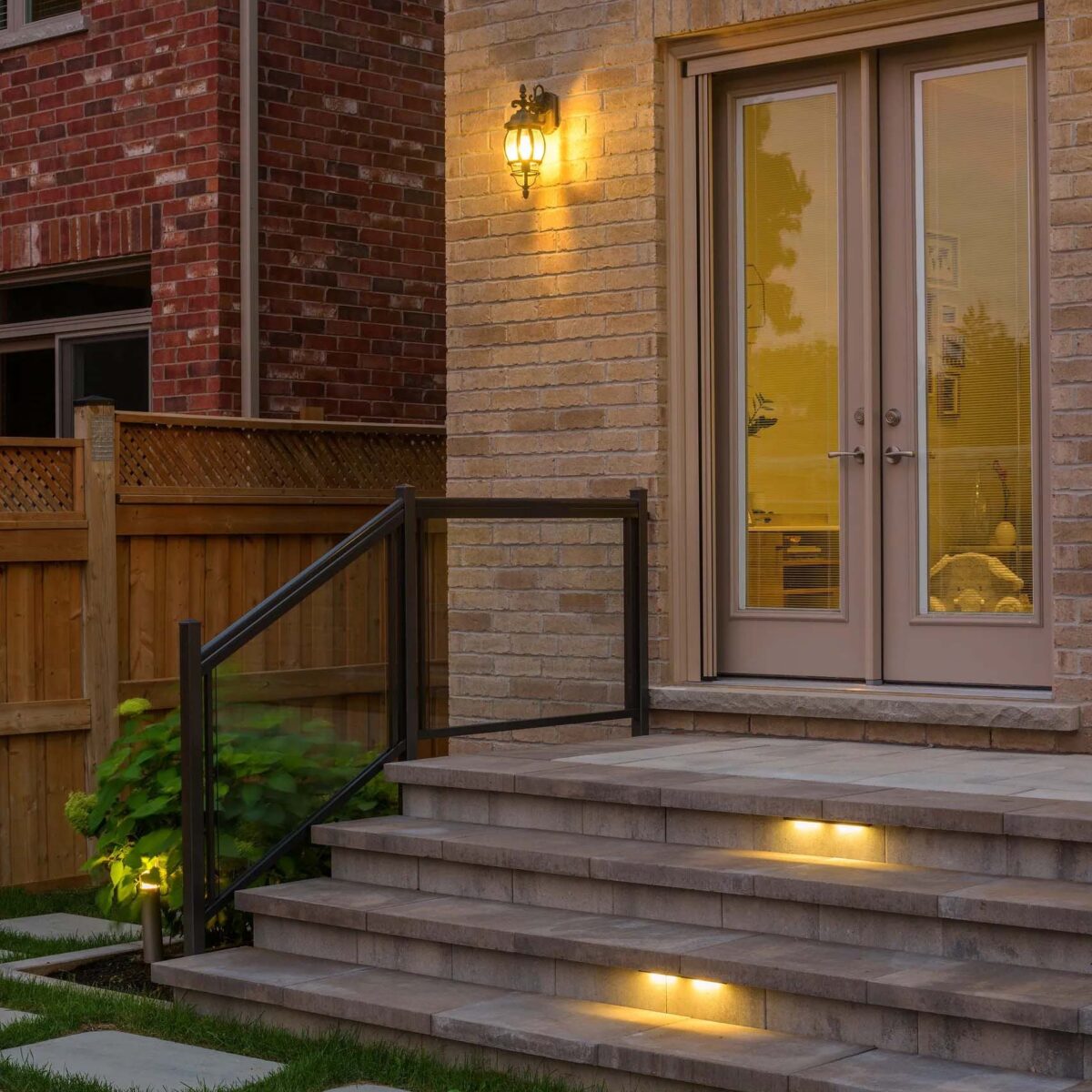 Small Swimming Pool & Pathway Design for Backyard - Land-con