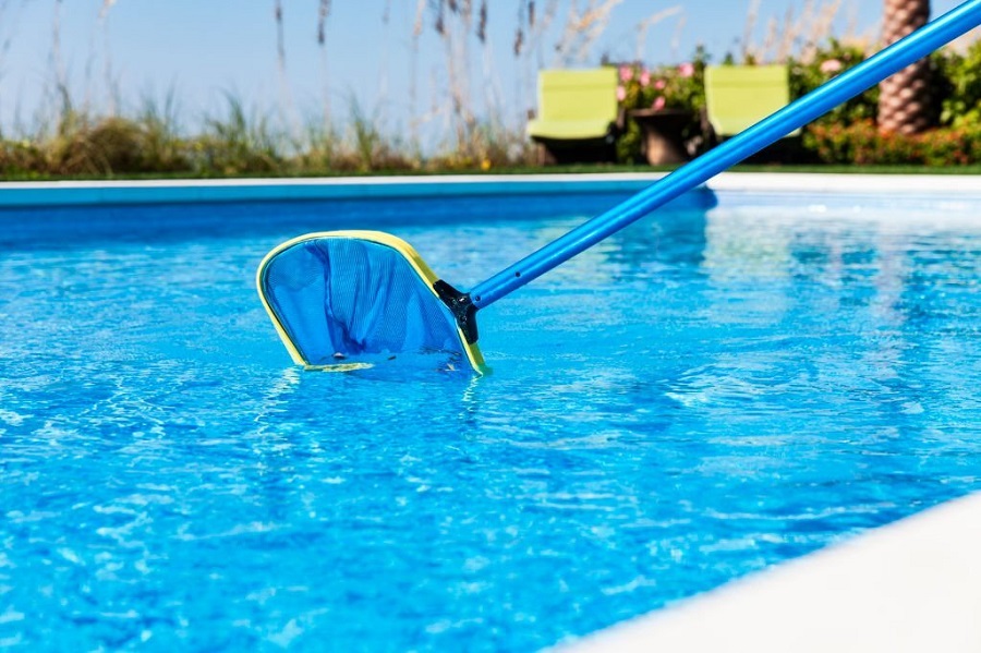 Pool Maintenance Tips for a Sparkling Clean Swimming Pool